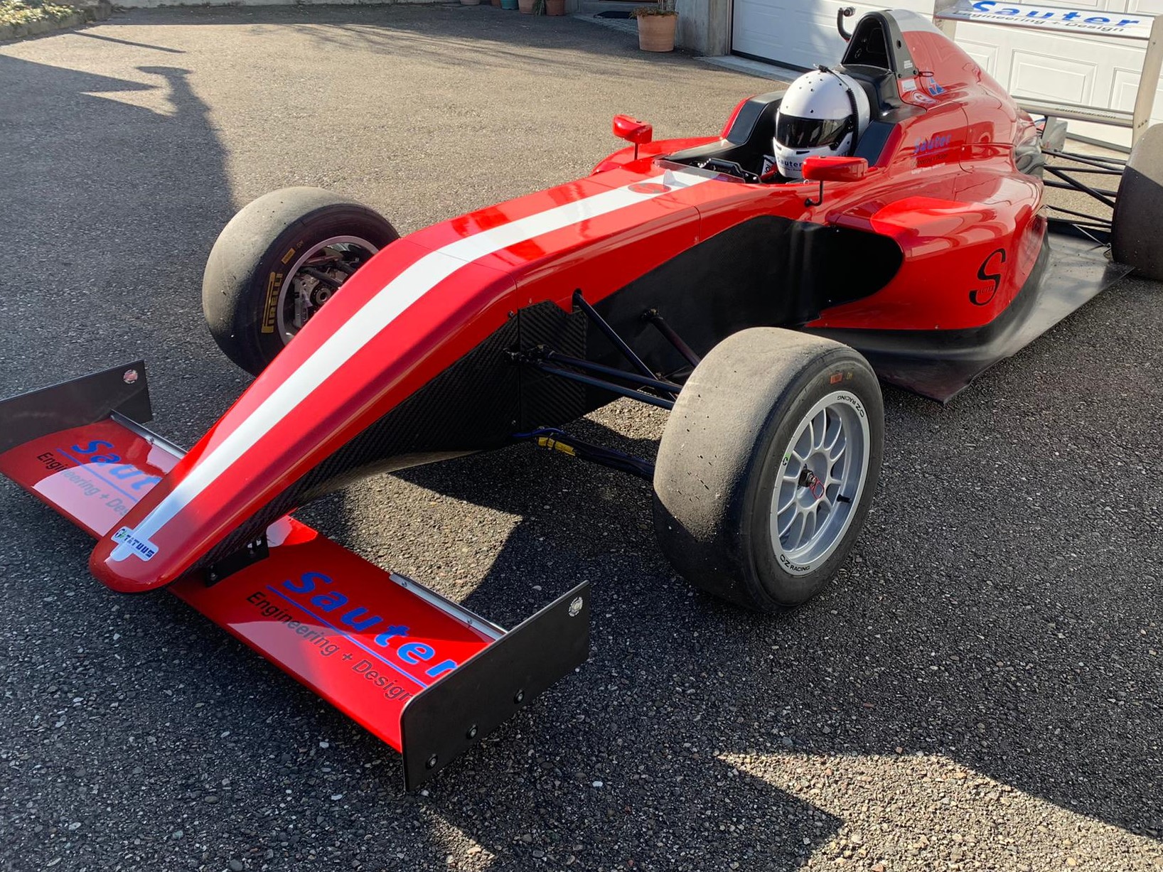 ABOUT TEAM :: MICHAEL SAUTER